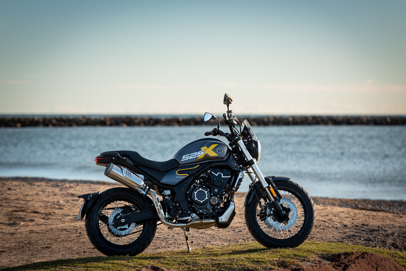 La Voge 525 Acx Es La última Invitada En La Fiesta De Las Scrambler